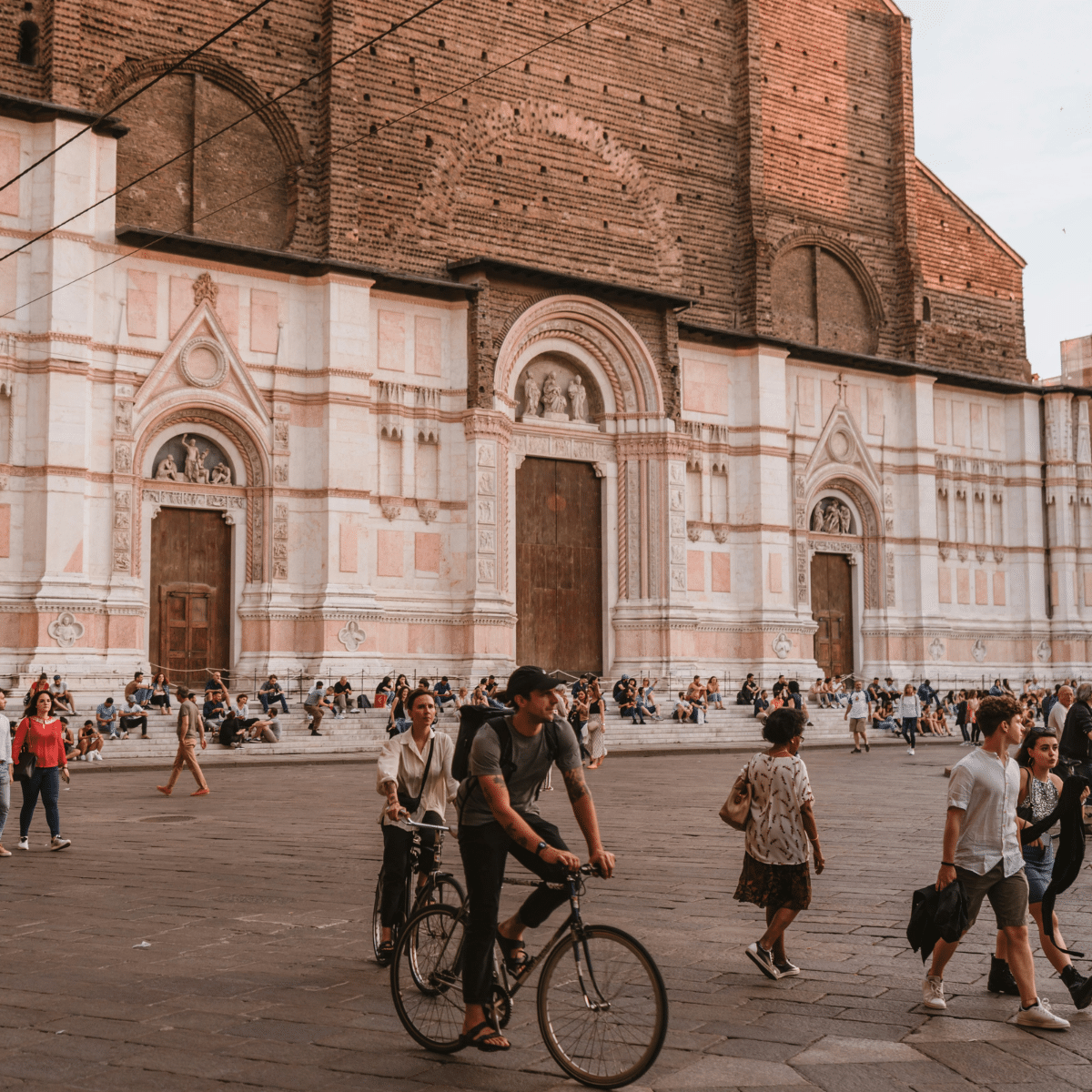22 Reasons Why Bologna Is Worth Visiting (And Why It Makes a Great Home ...
